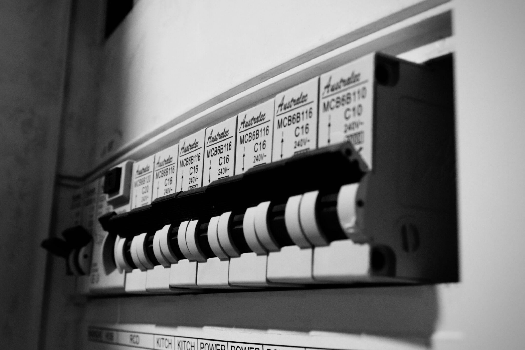 Understanding Harmonics in Power Systems: IEEE 519 Explained