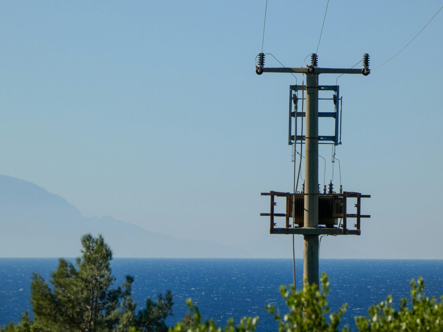 Passive Harmonic Filters Explained: Improving Power Quality