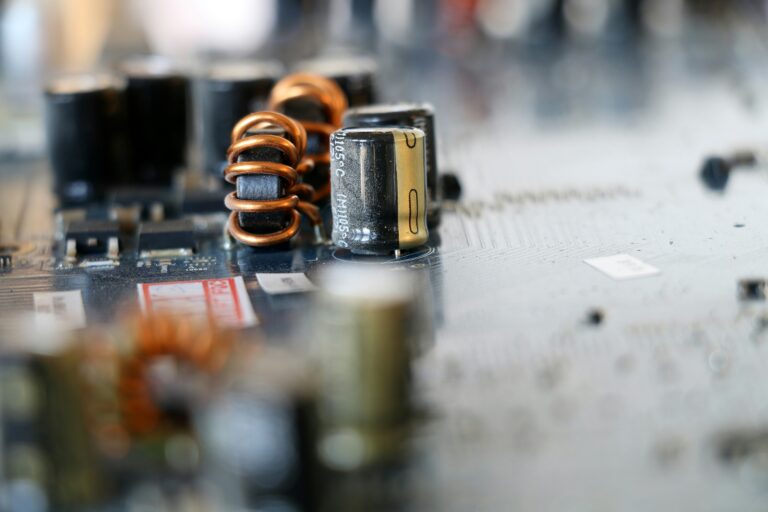 Air Core vs. Iron Core Inductors: Top Key Differences
